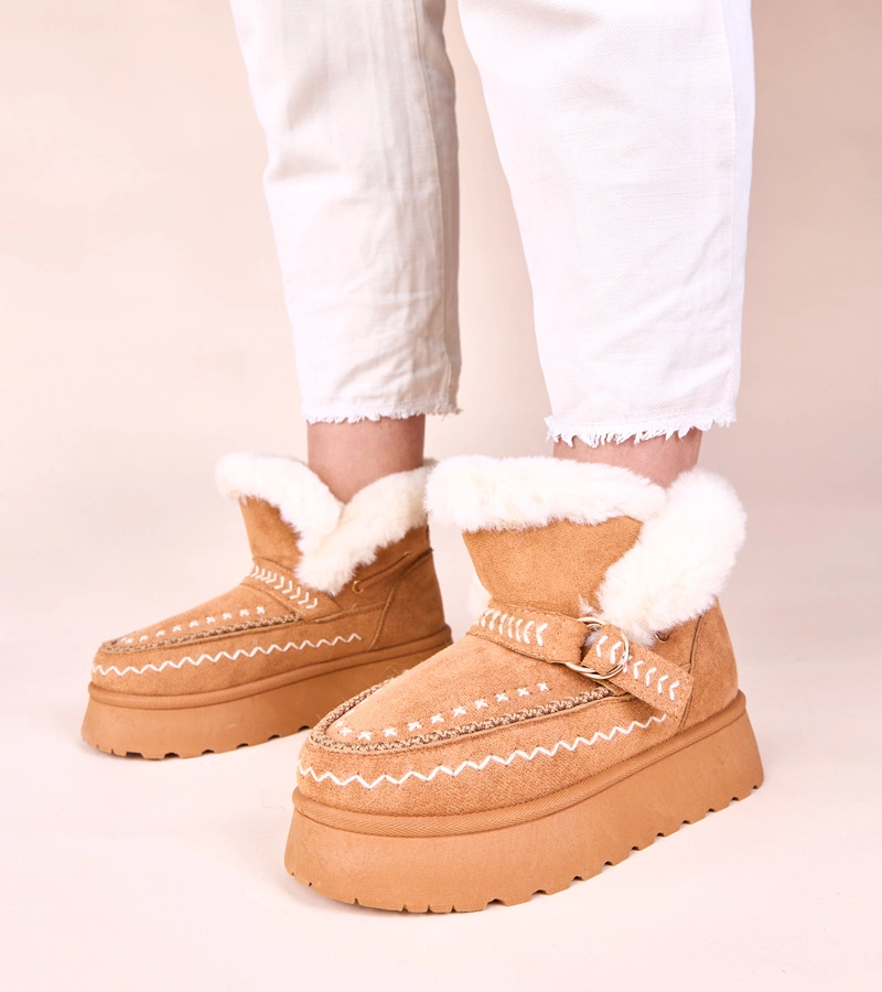 Brązowe śniegowce z ozdobnym haftem Ciana | Obuwie Gemre online